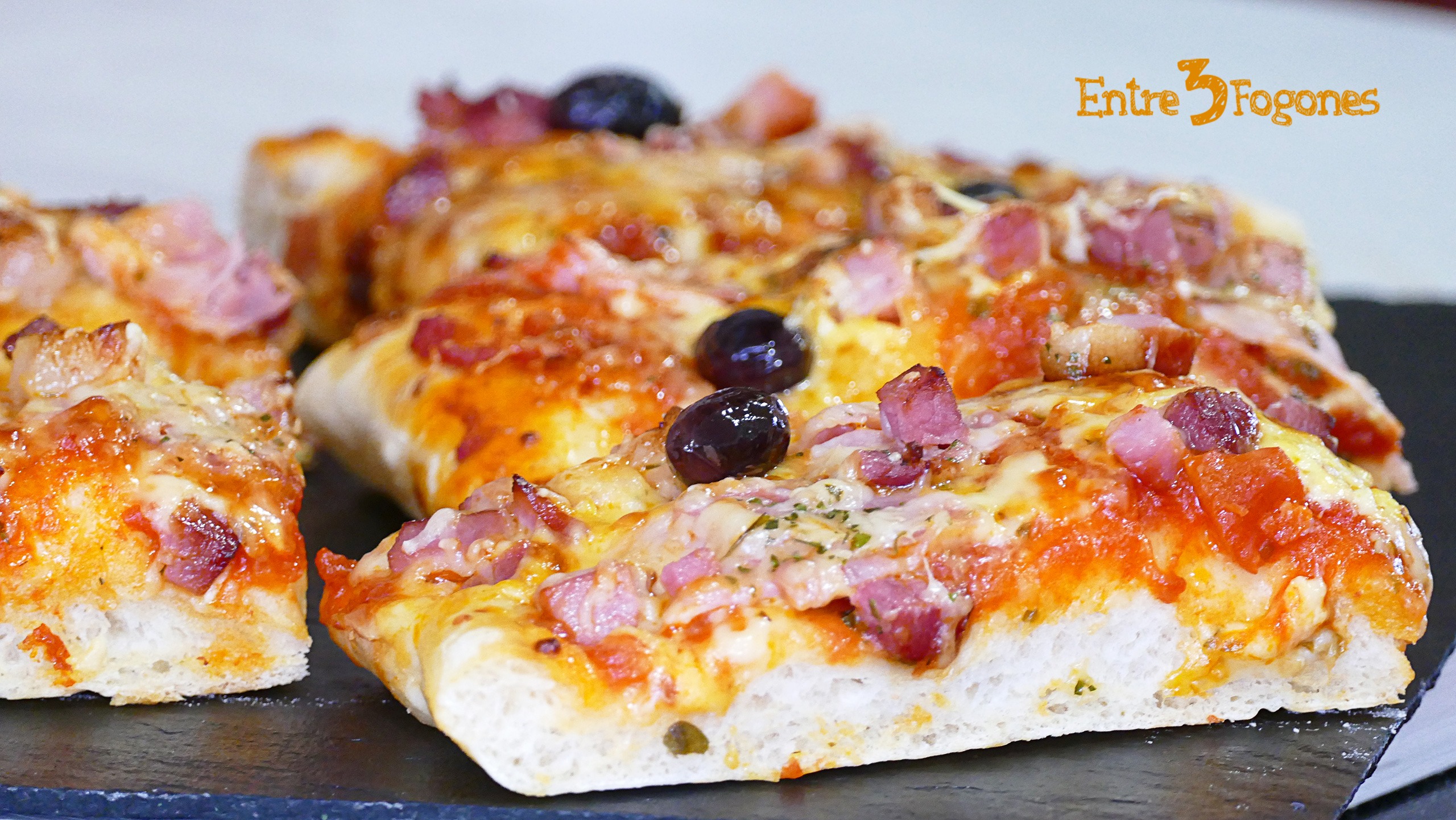 Pizza Familiar Casera de Jamón York y Bacon