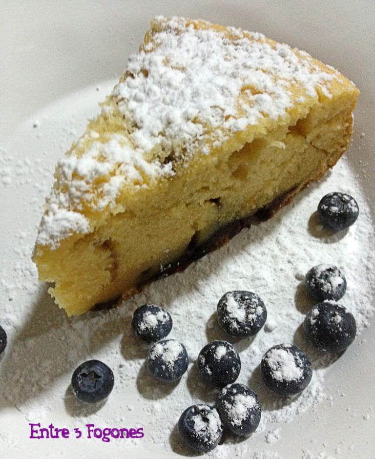 Cake de Arándanos con Chocolate Blanco