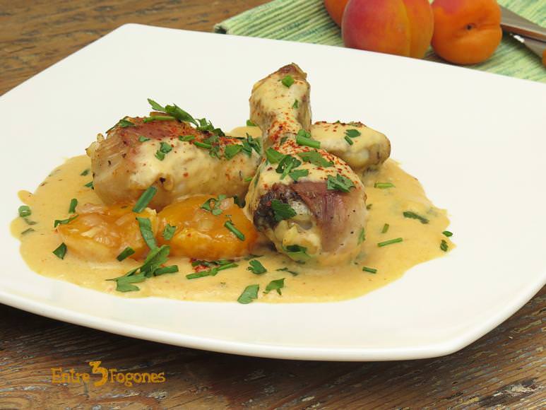 Jamoncitos de Pollo en Salsa con Champiñones